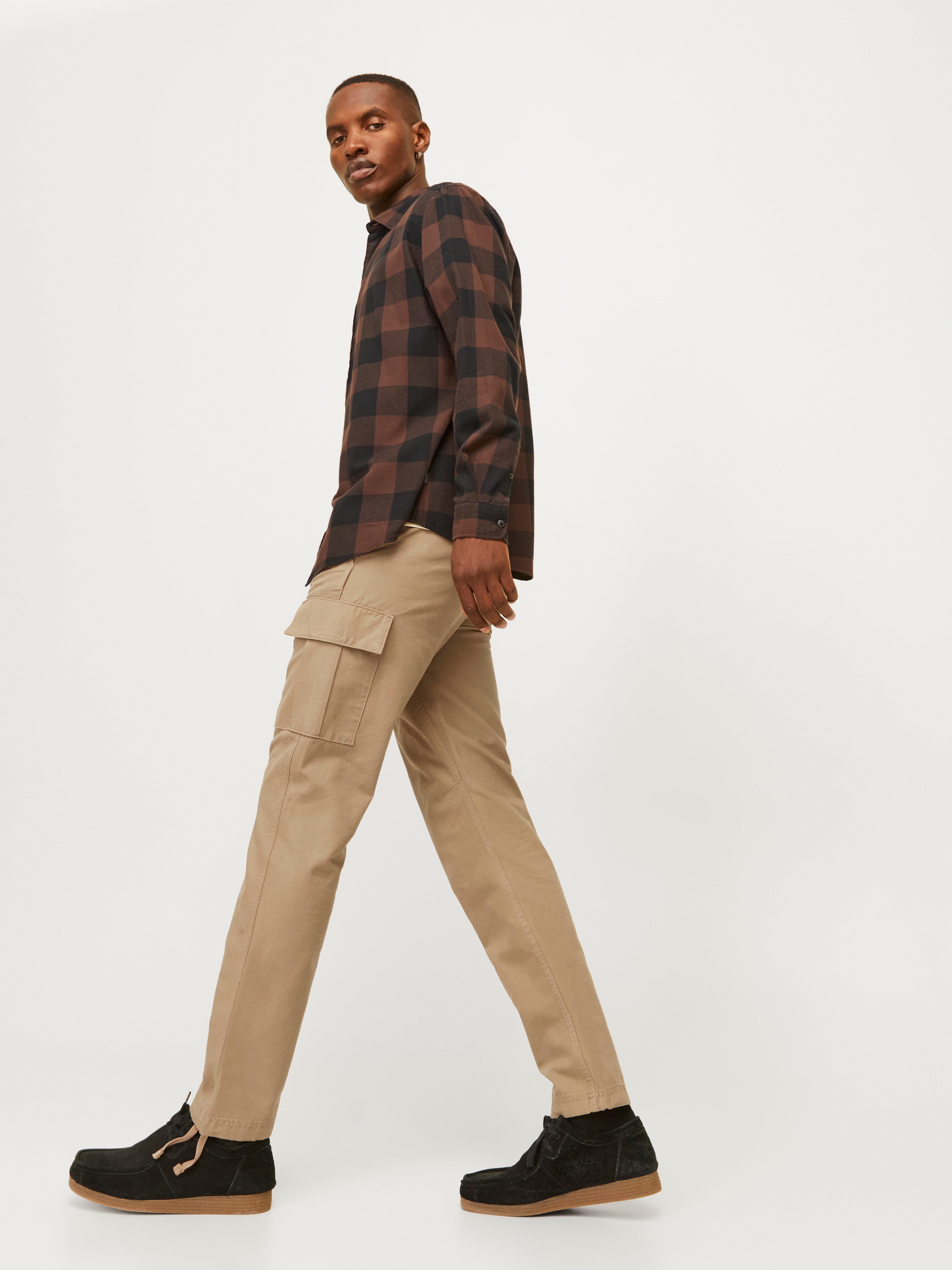 Relaxed Fit Cargo Pants | Light Brown | Jack & Jones® Relaxed Fit Cargo Pants | Light Brown | Jack & Jones®