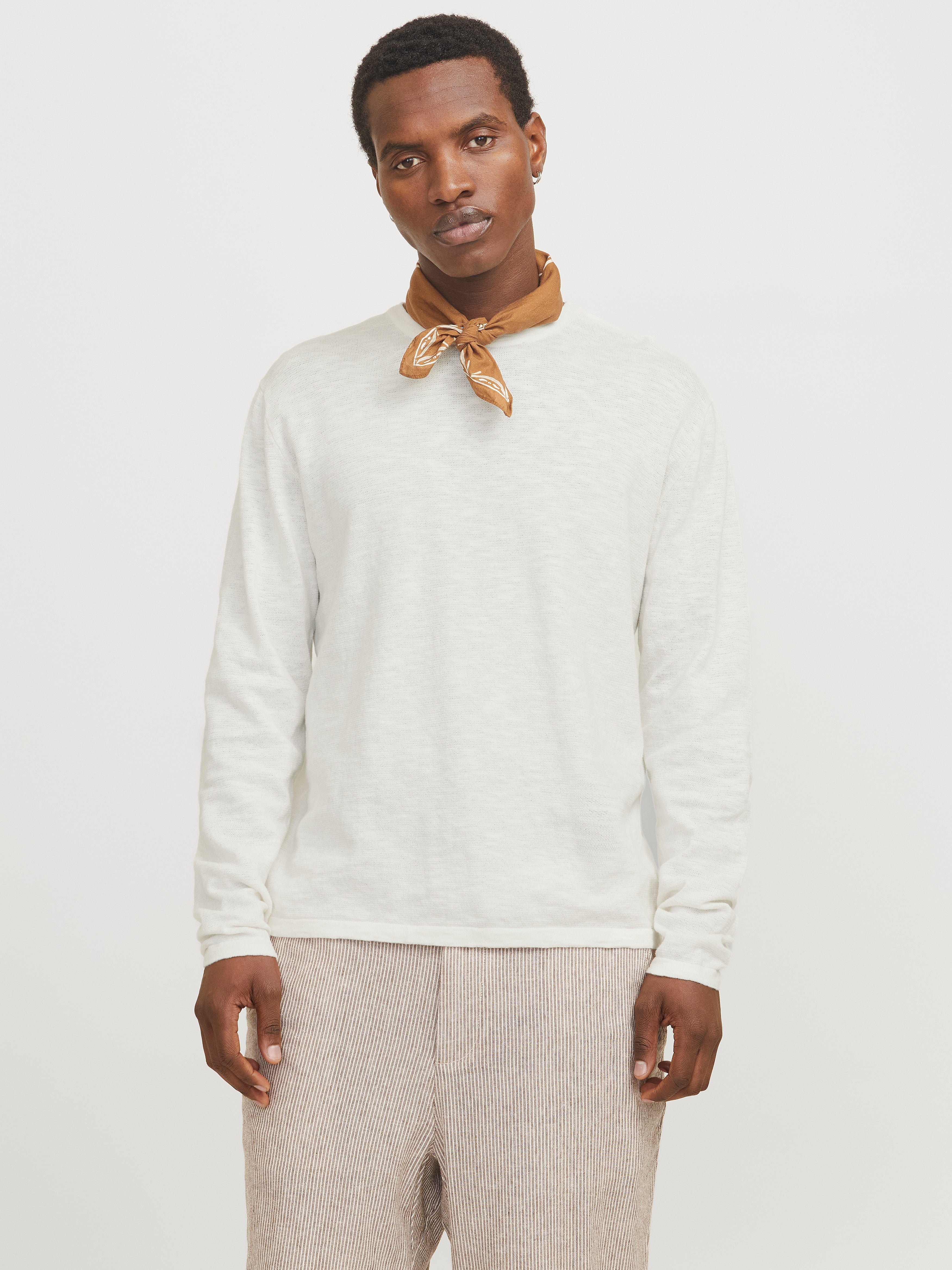 Trendy & Essential Clothing for Men | JACK & JONES Canada